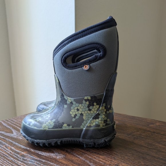 Bogs | Shoes | Bogs Classic Axel Print Gray Black Green Toddler Kids ...